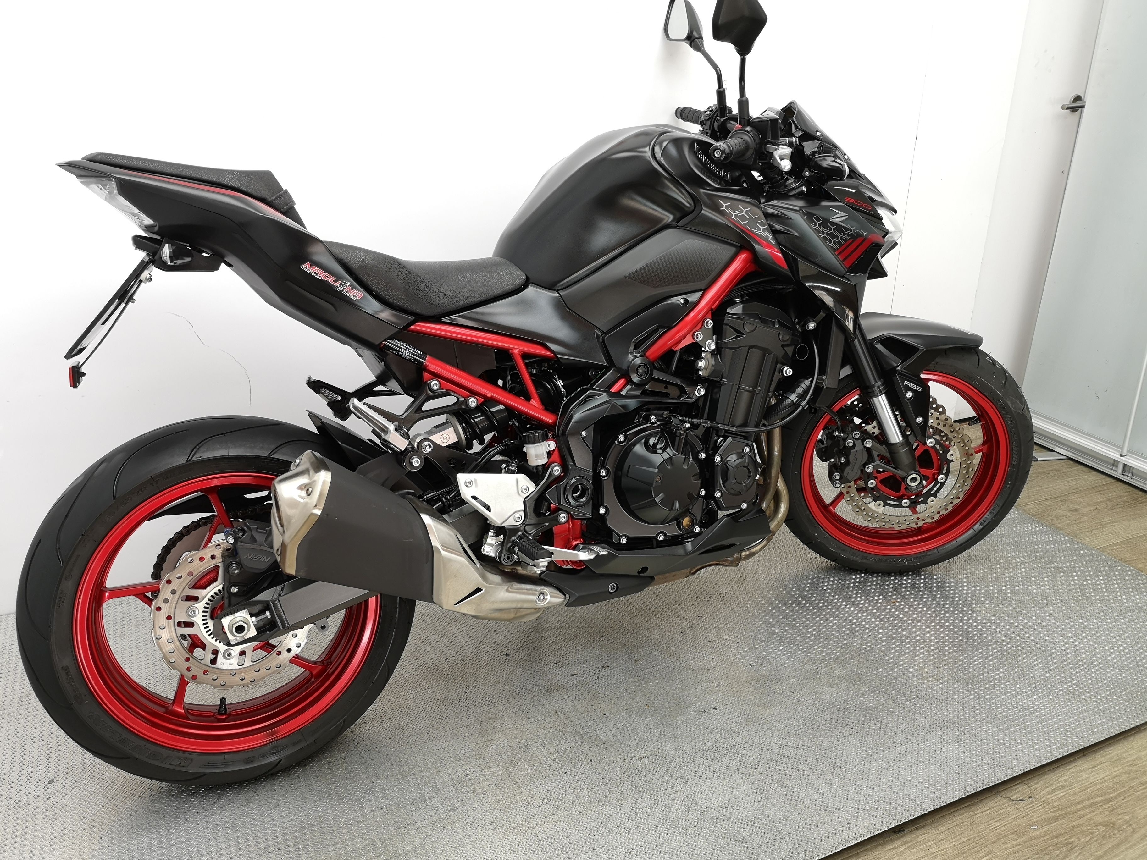 KAWASAKI Z 900 – Maquina Motors motos ocasión