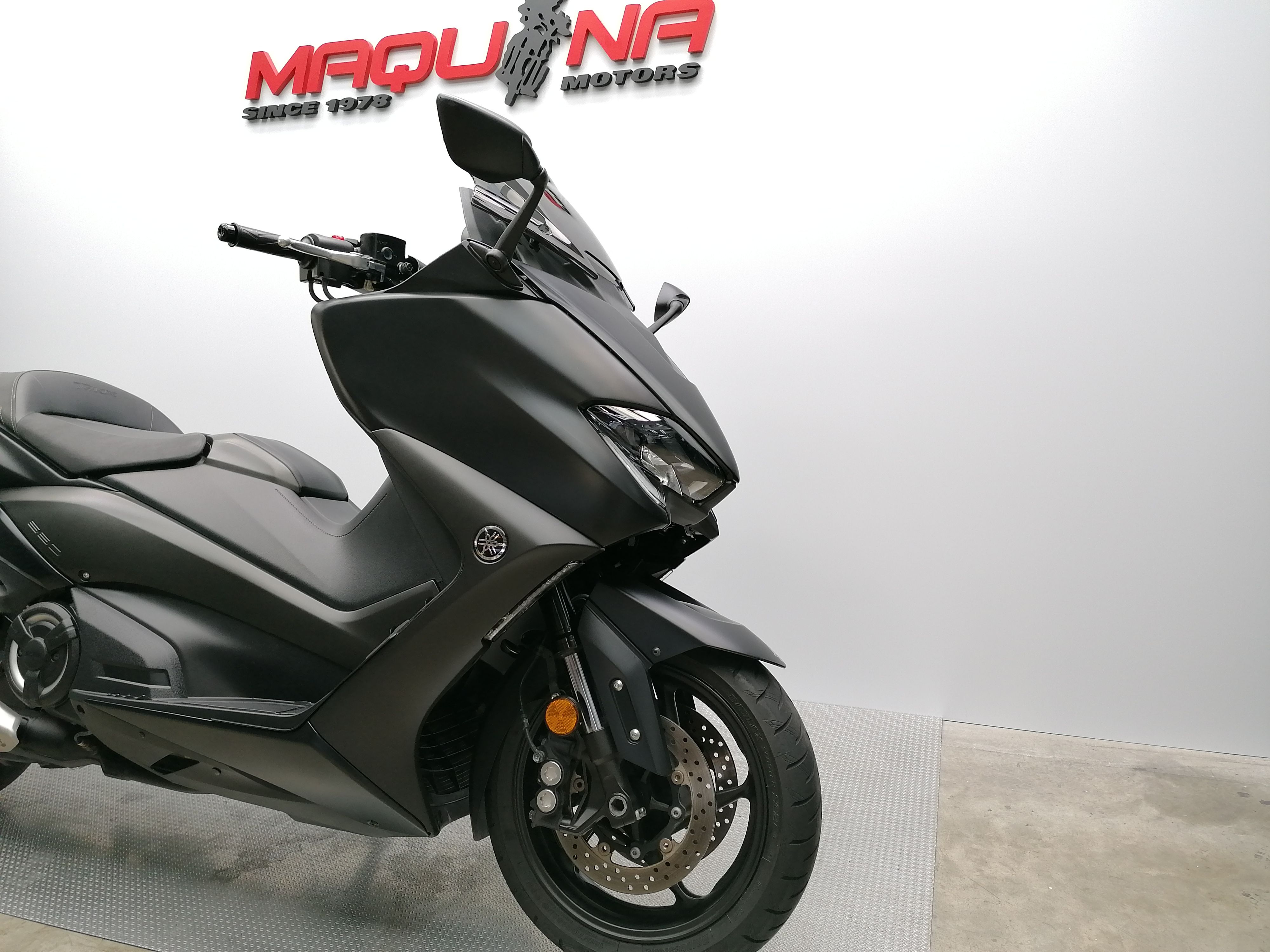 YAMAHA TMAX 560 – Maquina Motors motos ocasión
