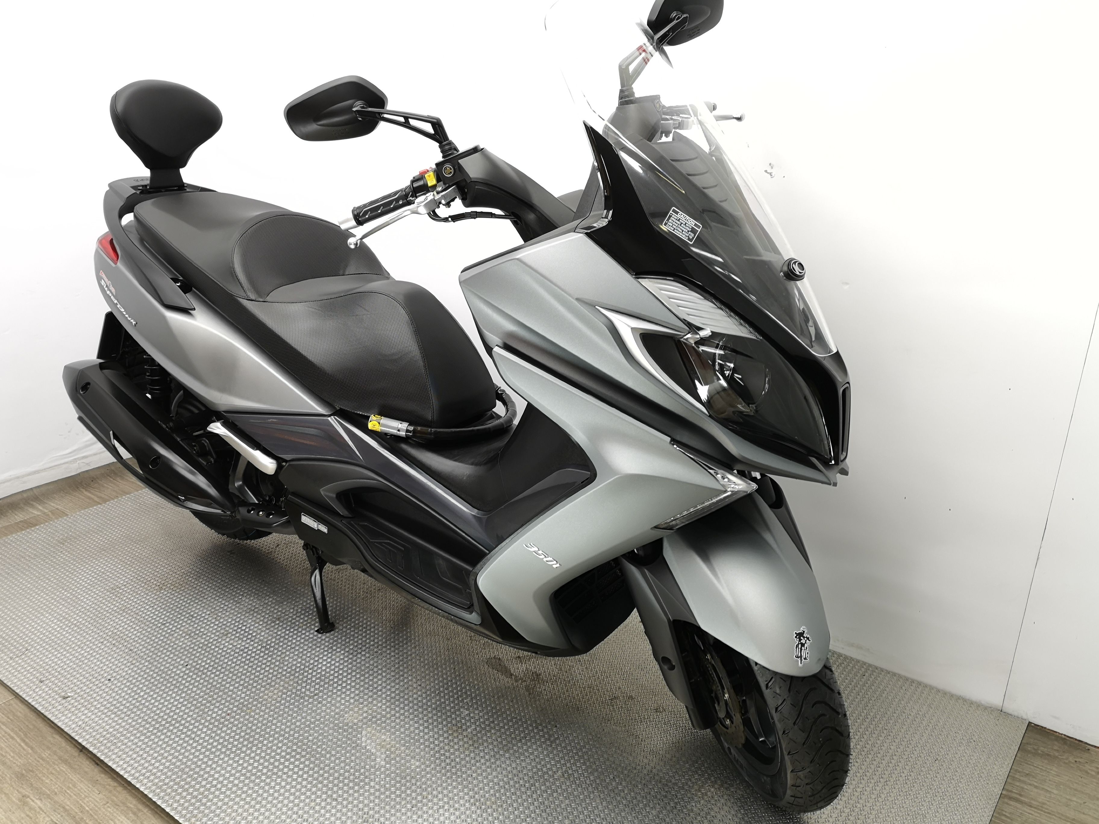 KYMCO SUPER DINK 350I – Maquina Motors motos ocasión