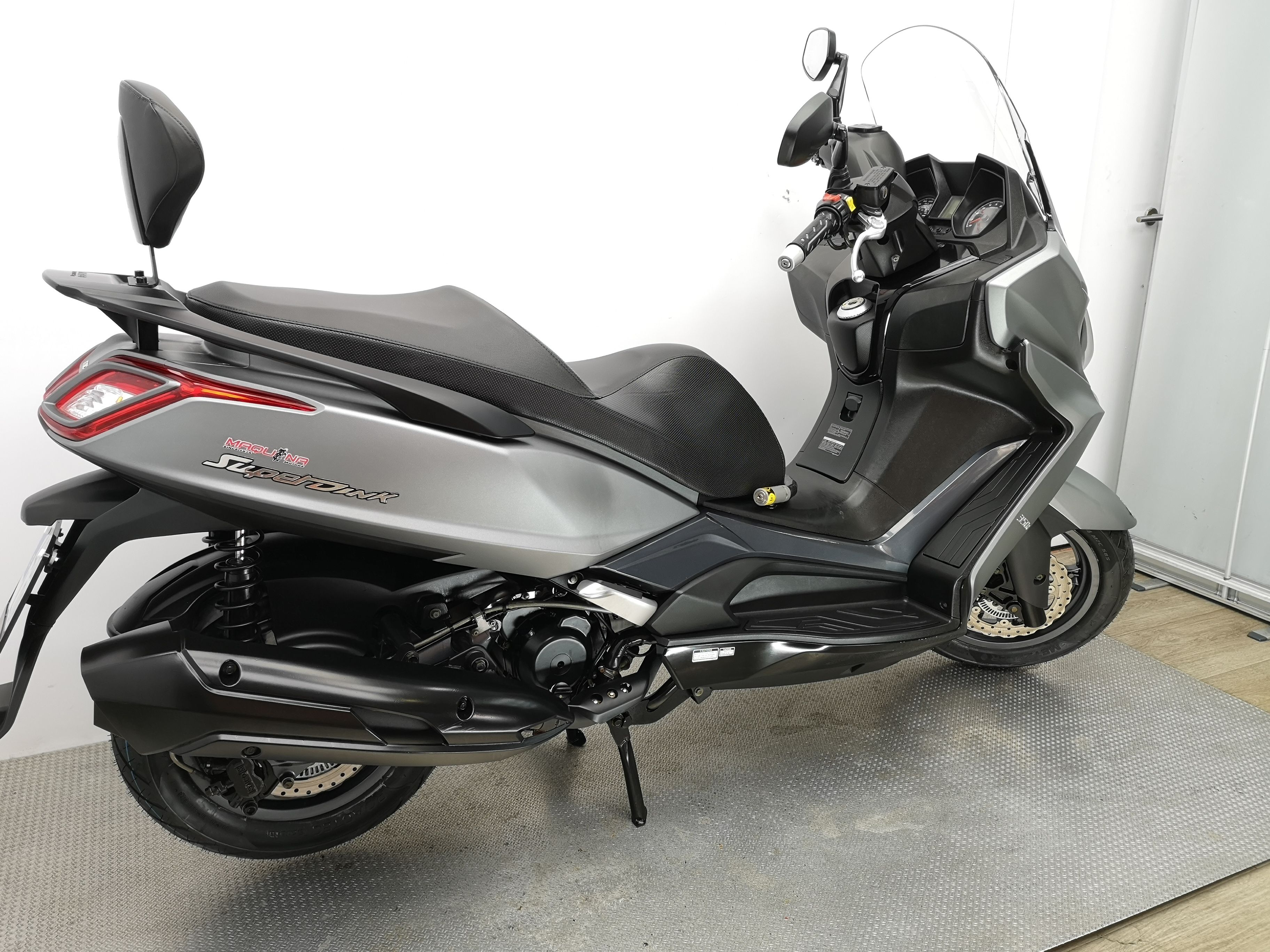 KYMCO SUPER DINK 350I – Maquina Motors motos ocasión