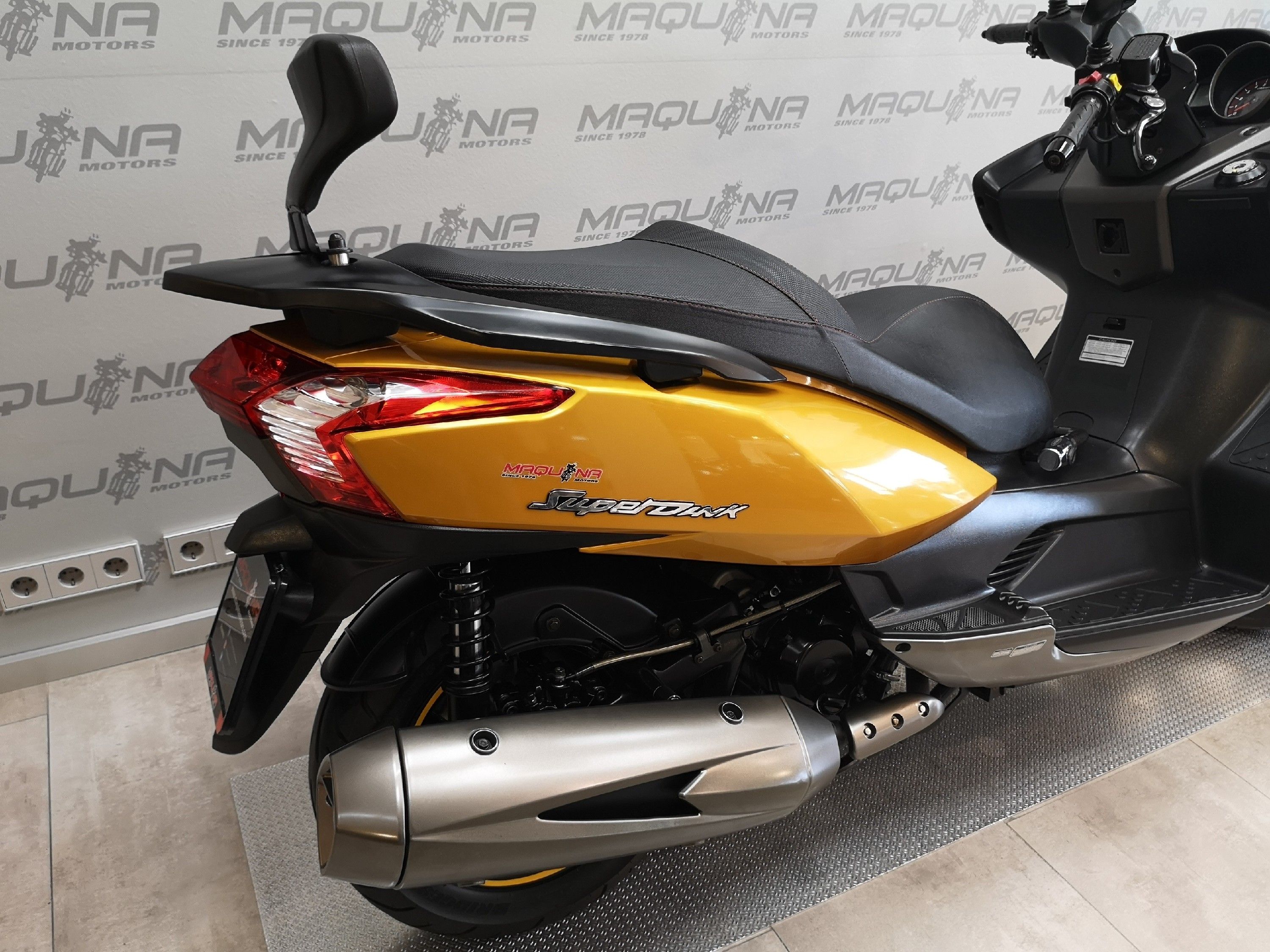 KYMCO SUPER DINK 300 ABS – Maquina Motors motos ocasión